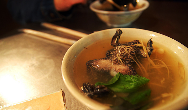 Un miliard de broaste sfarsesc in farfurie