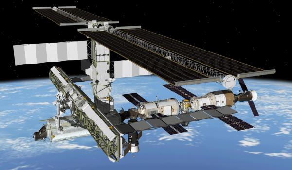 Resturile orbitale au fortat evacuarea Statiei Spatiale Internationale