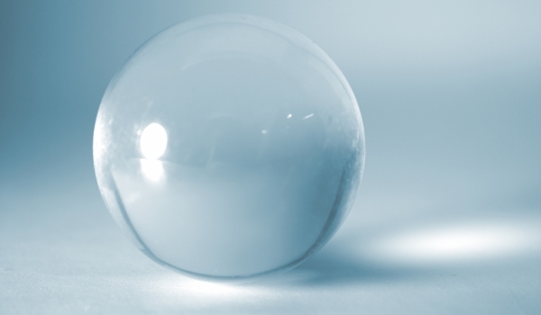 Incredibil: o sferă de sticlă va fi plasată în două locuri în acelaşi timp!