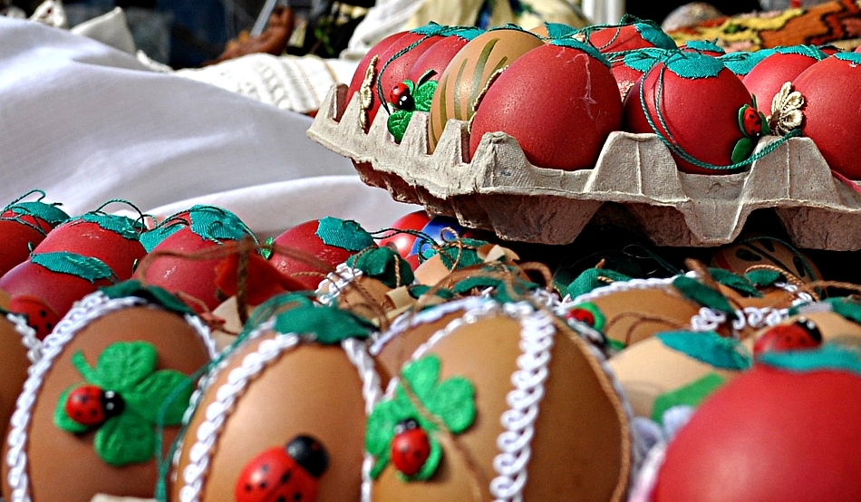 Tradiţii româneşti: ce obiceiuri de Paşte există în Mureş?