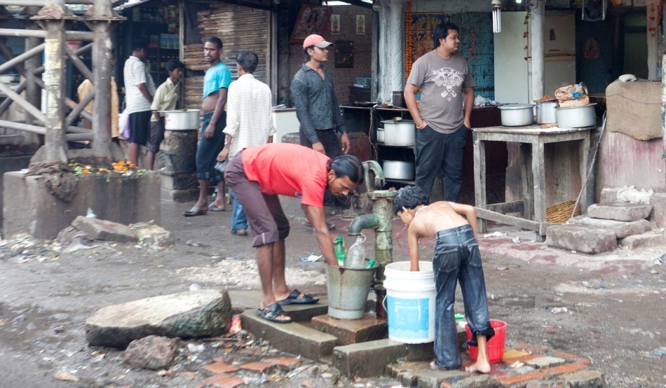 Sărăcia în copilărie afectează funcţionarea creierului la maturitate