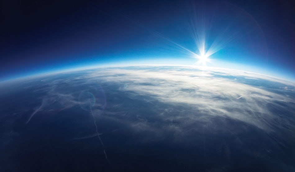 Un obiect spaţial ciudat se va apropia de Terra la sfârşitul acestei ...