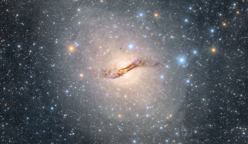 „Un lucru pe care credeam că îl ştim despre Univers nu e adevărat ...