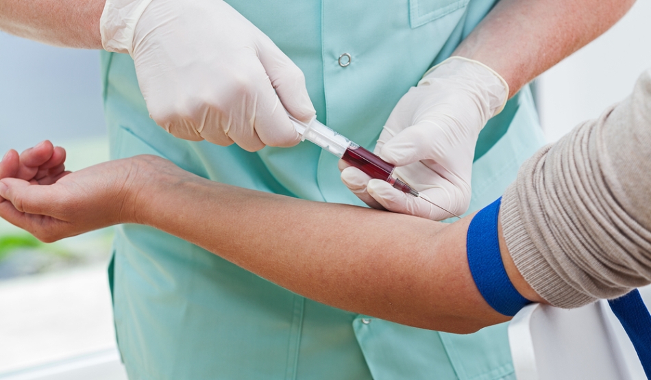 Un simplu test sangvin ar putea arăta dacă persoana respectivă are ...