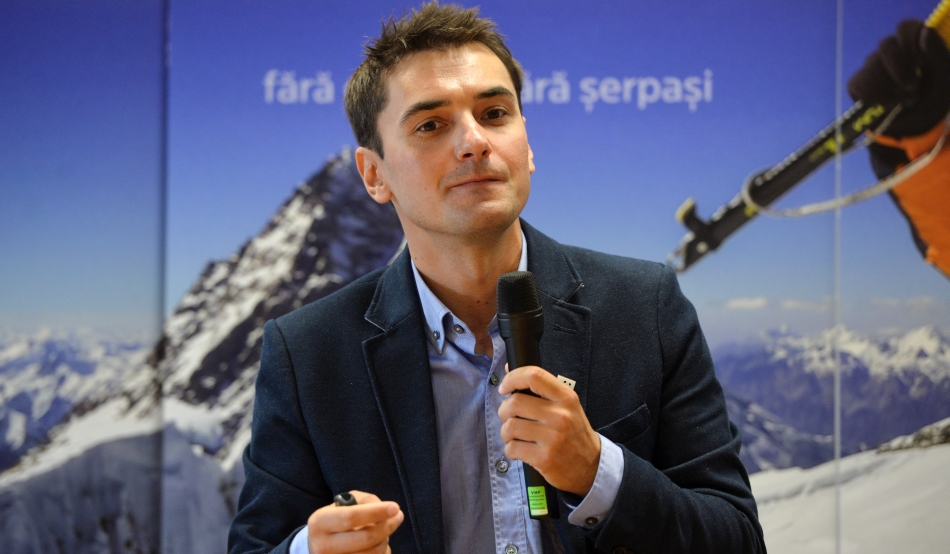 „Folosirea oxigenului suplimentar în alpinismul de performanţă înseamnă ...