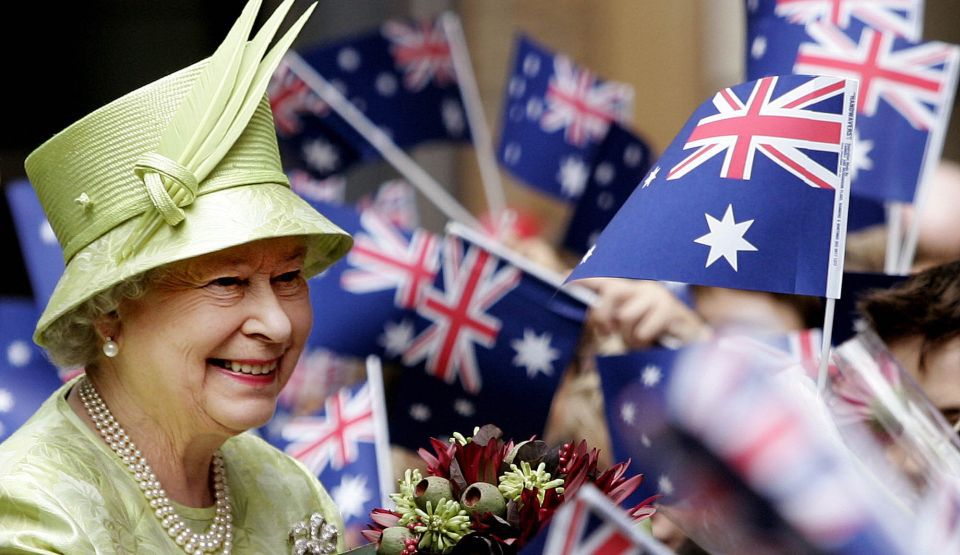 Elizabeth a II-a a devenit oficial monarhul cu cea mai lungă domnie din istoria regatului britanic