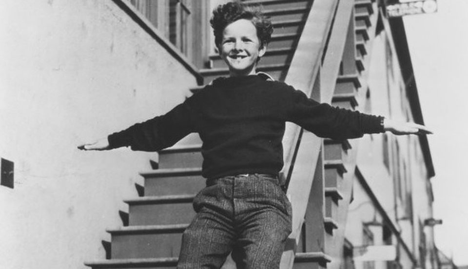 Actorul Tommy Kelly, cunoscut pentru interpretarea personajului Tom ...