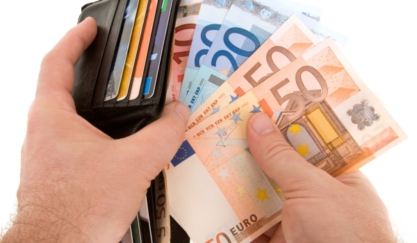 Ce NU trebuie să faci niciodată atunci când iei o decizie financiară