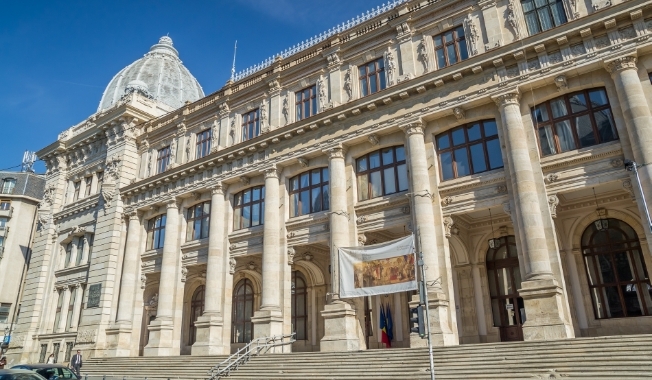 ''România-civilizaţii suprapuse'', artefacte arheologice şi istorice de ...