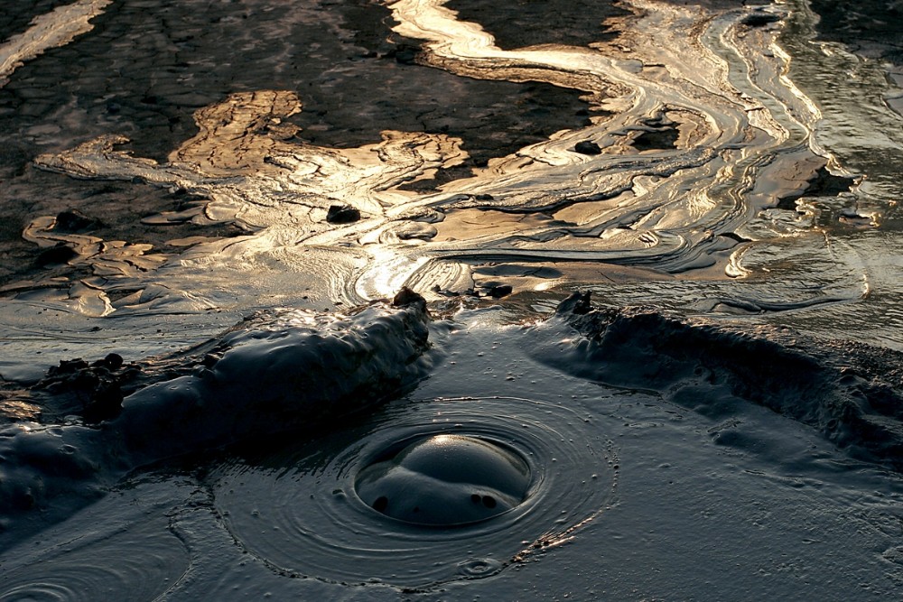 Un vulcan noroios din România, reactivat în urma cutremurelor