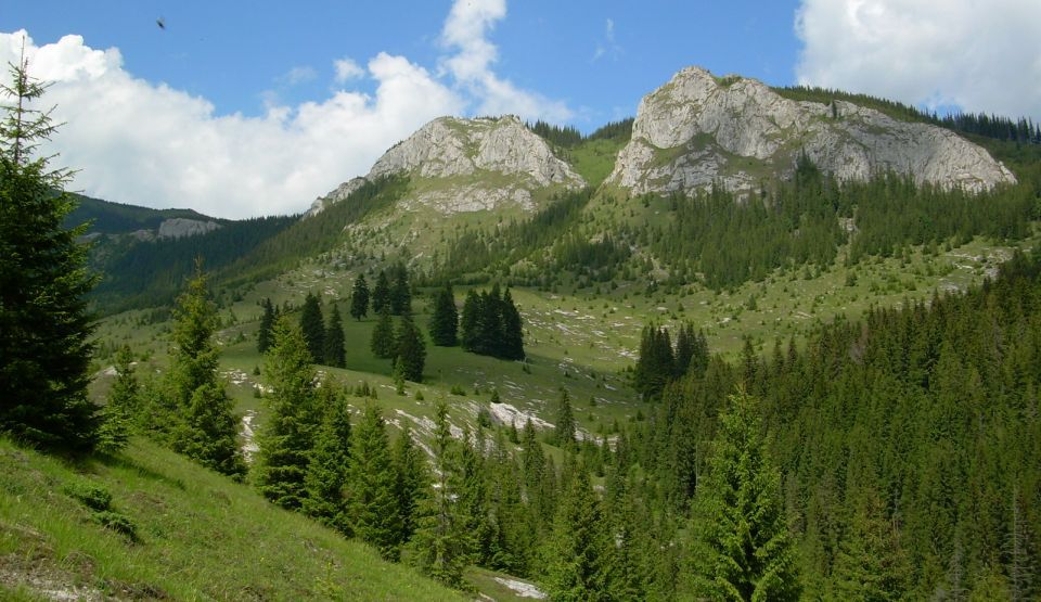 În Munţii Zărandului au fost omologate 15 trasee turistice
