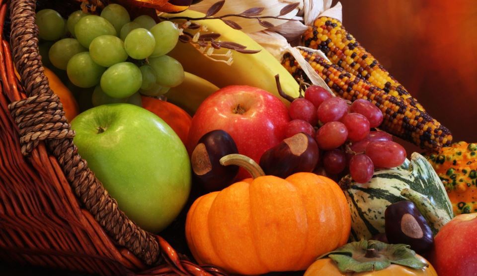 Care sunt beneficiile pentru sănătate pe care le aduc fructele toamnei