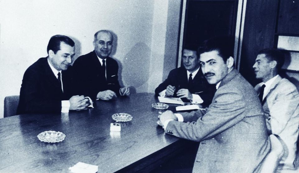 Imaginile din Arhivele Naţionale pe care Ion Iliescu le-ar fi vrut ...