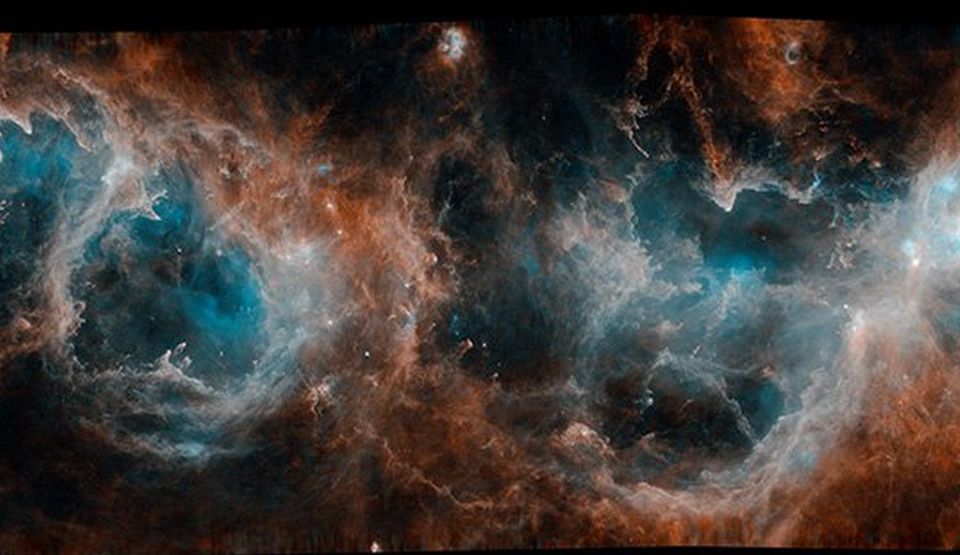 De ce galaxiile au forme diferite?