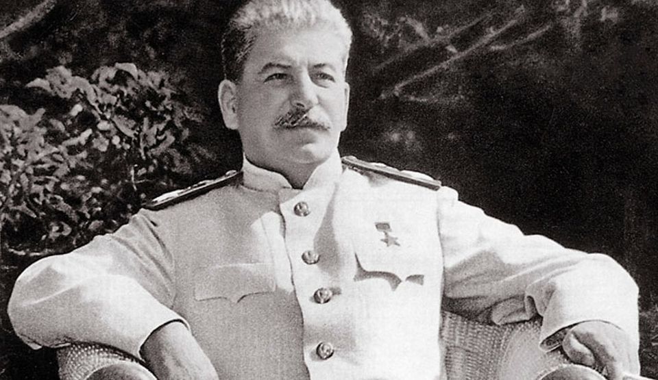 VIDEO ''Palatul de Gheaţă'' al lui Stalin din Siberia se topeşte
