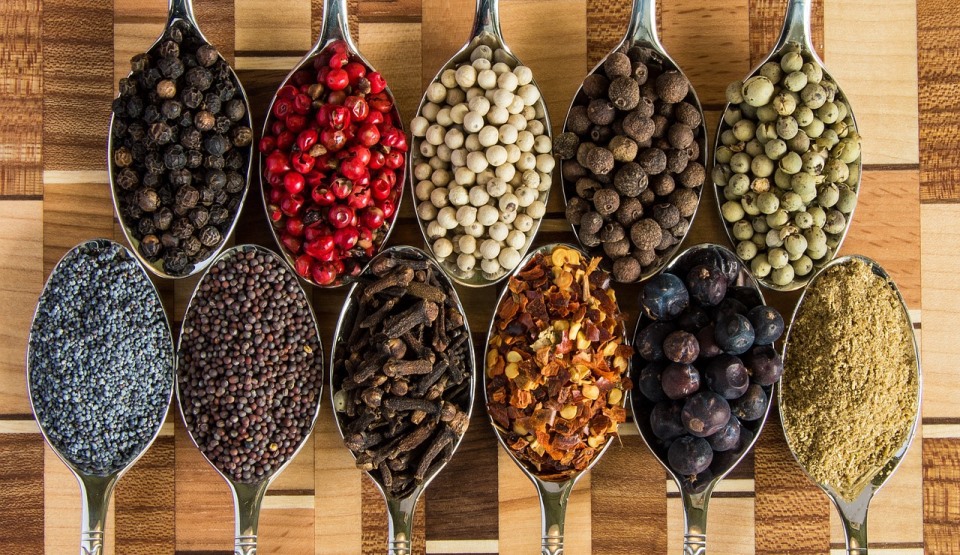 Care sunt condimentele care îţi pot ajuta digestia