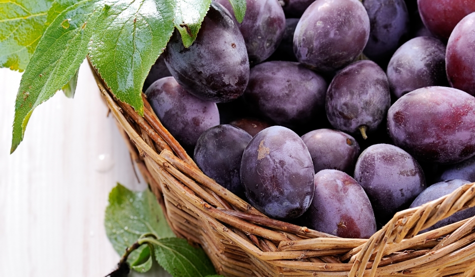 Remediul ideal pentru constipaţie: prunele