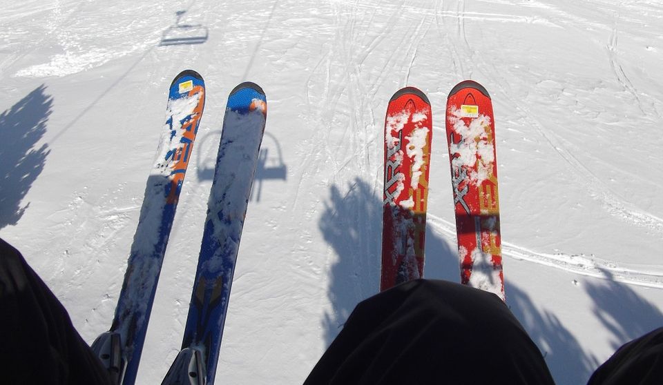 Te-ai accidentat la schi? Ce este important să faci