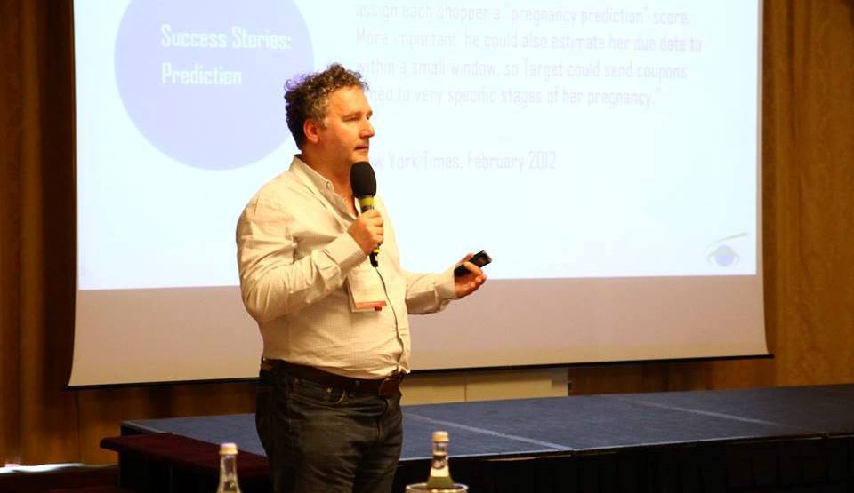 SUA a angajat o companie condusă de un român pentru strategia de imagine