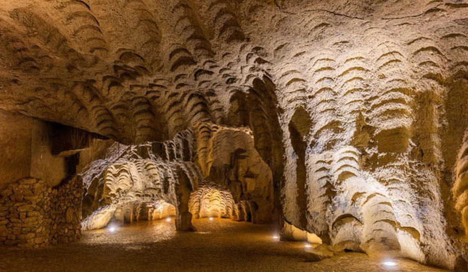 Legendele peşterii lui Hercule, aflată în Africa