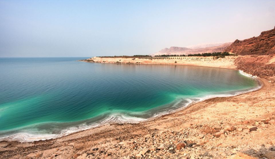 În Marea Moartă, microbii se mâncau între ei pentru a supravieţui