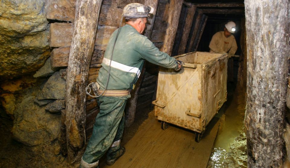 Un nou perimetru minier pentru minereuri rare, deschis în România