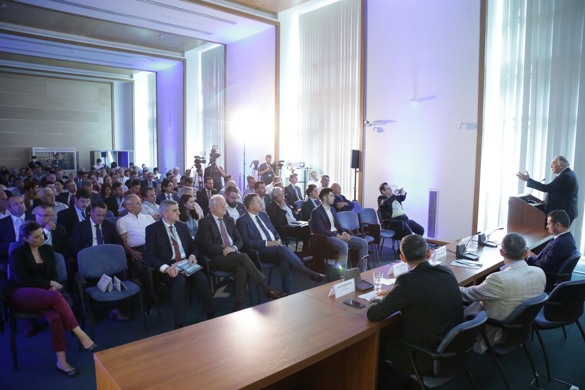 (P) Consiliul Judeţean Ilfov doreşte să transforme judeţul într-un centru economic şi ştiinţific ...