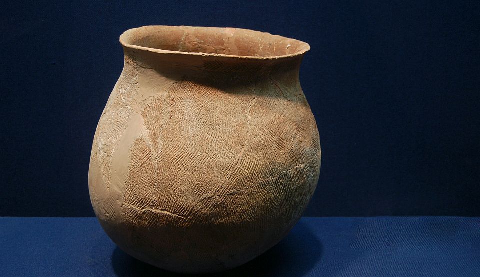 Descoperirea unor vase de ceramică din Epoca Bronzului oferă indicii ...