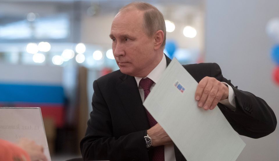 Vladimir Putin încă foloseşte o versiune de Windows de acum 20 de ani