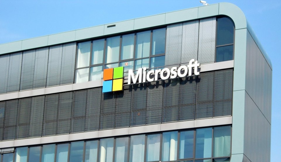 Microsoft a lansat primul laborator dotat cu inteligenţă artificială în ...