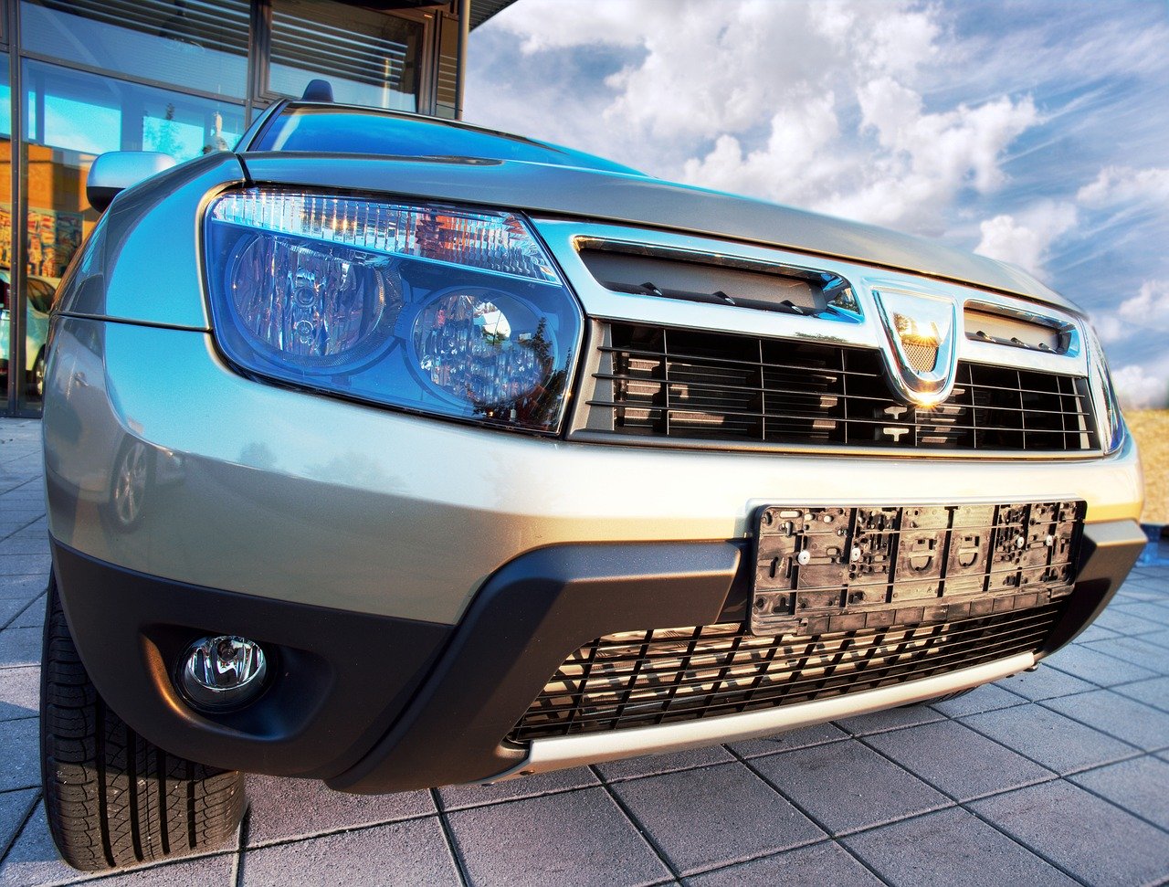 Dacia pregătește un nou SUV. Noul model va avea 7 locuri și va înlocui ...