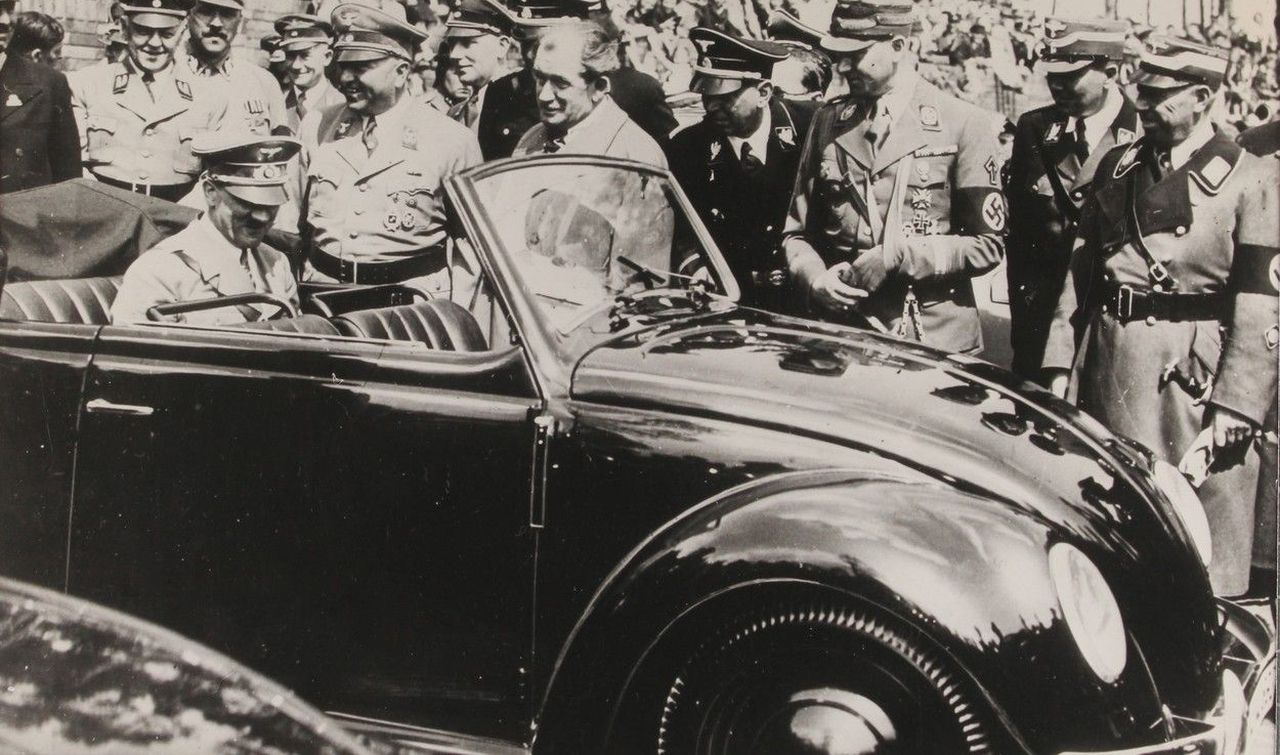 Istoria tumultoasă a Volkswagen, „mașina poporului”