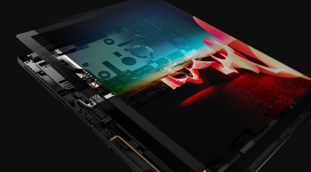 Primul PC pliabil din lume este disponibil pentru precomenzi. Tot ce ...