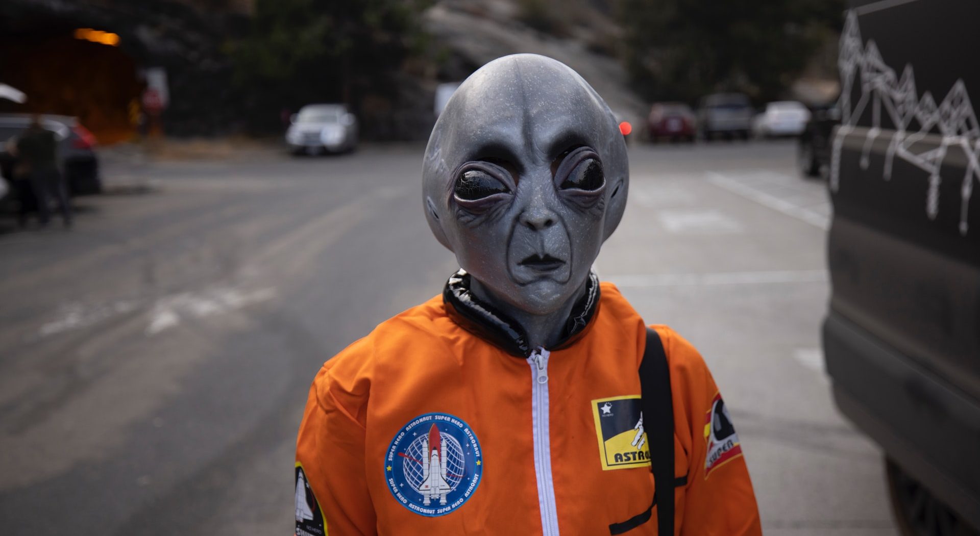 Un renumit astronom de la Harvard susține că extratereștrii ne-au ...