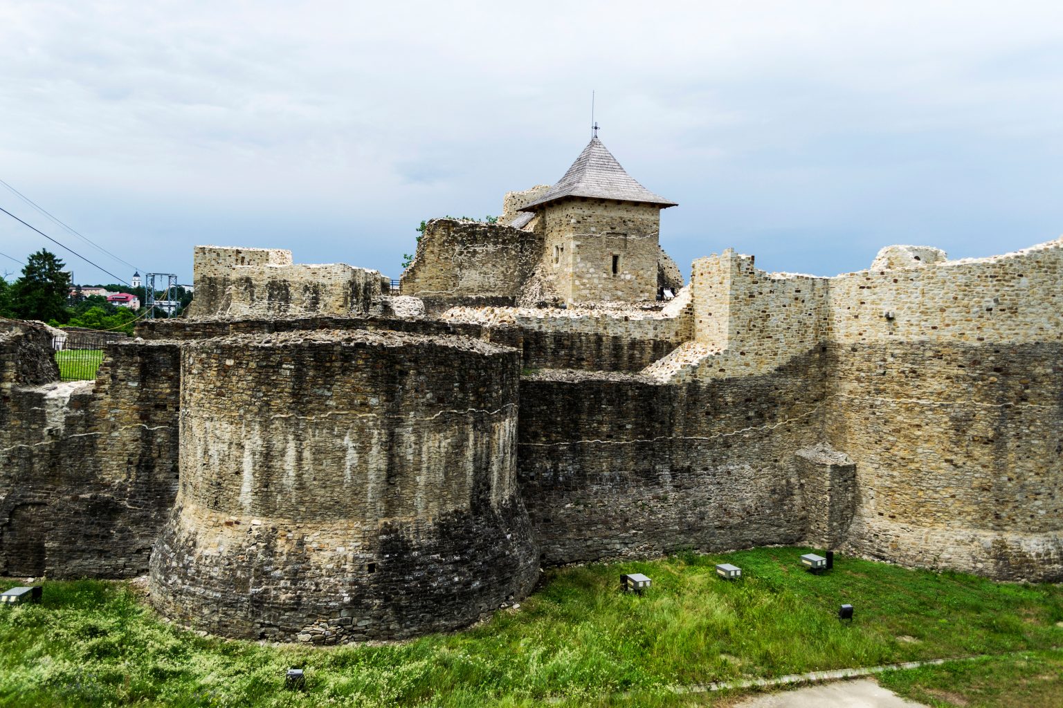 Cetatea Sucevei, unul dintre cele mai emblematice atracții ale Bucovinei