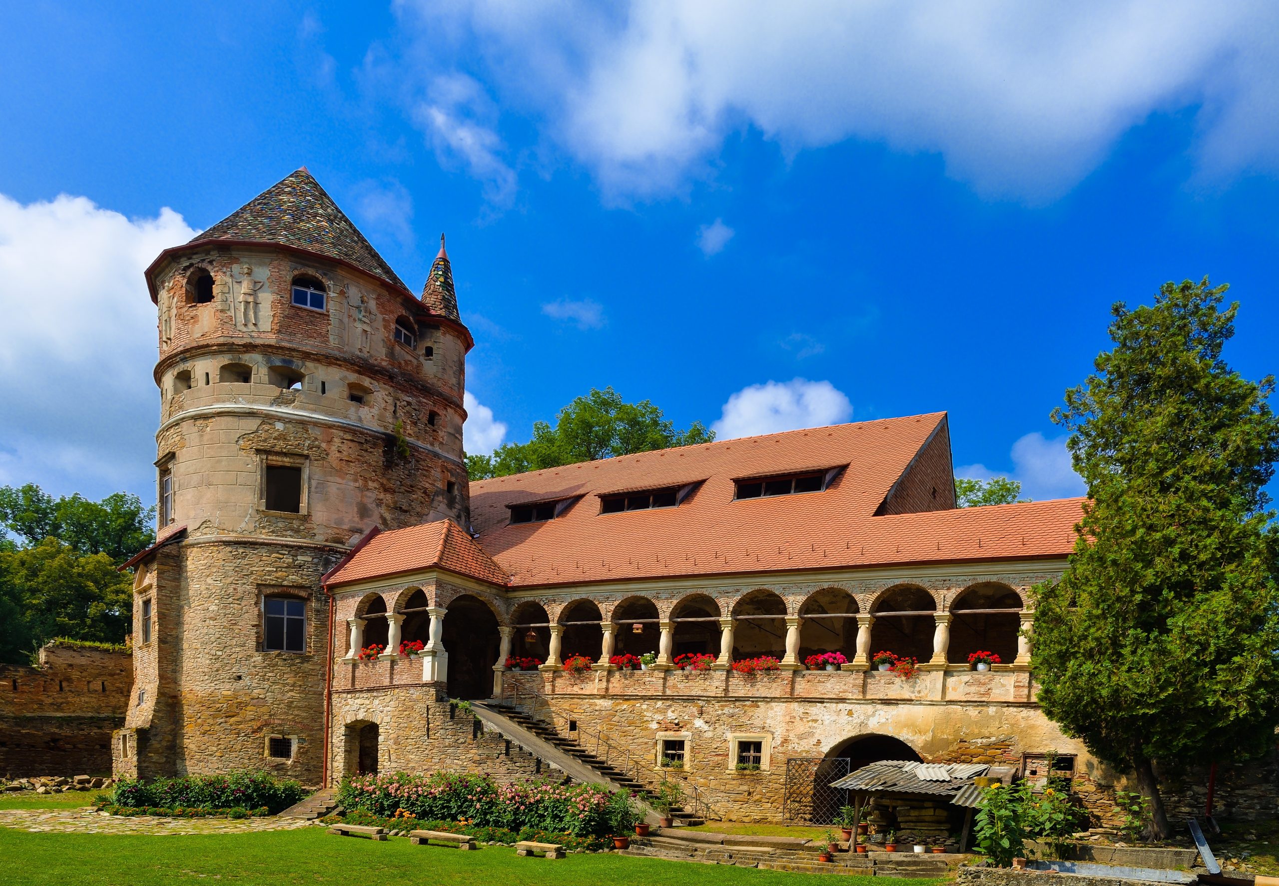 Castelul Bethlen, cel mai frumos castel renascentist din Transilvania