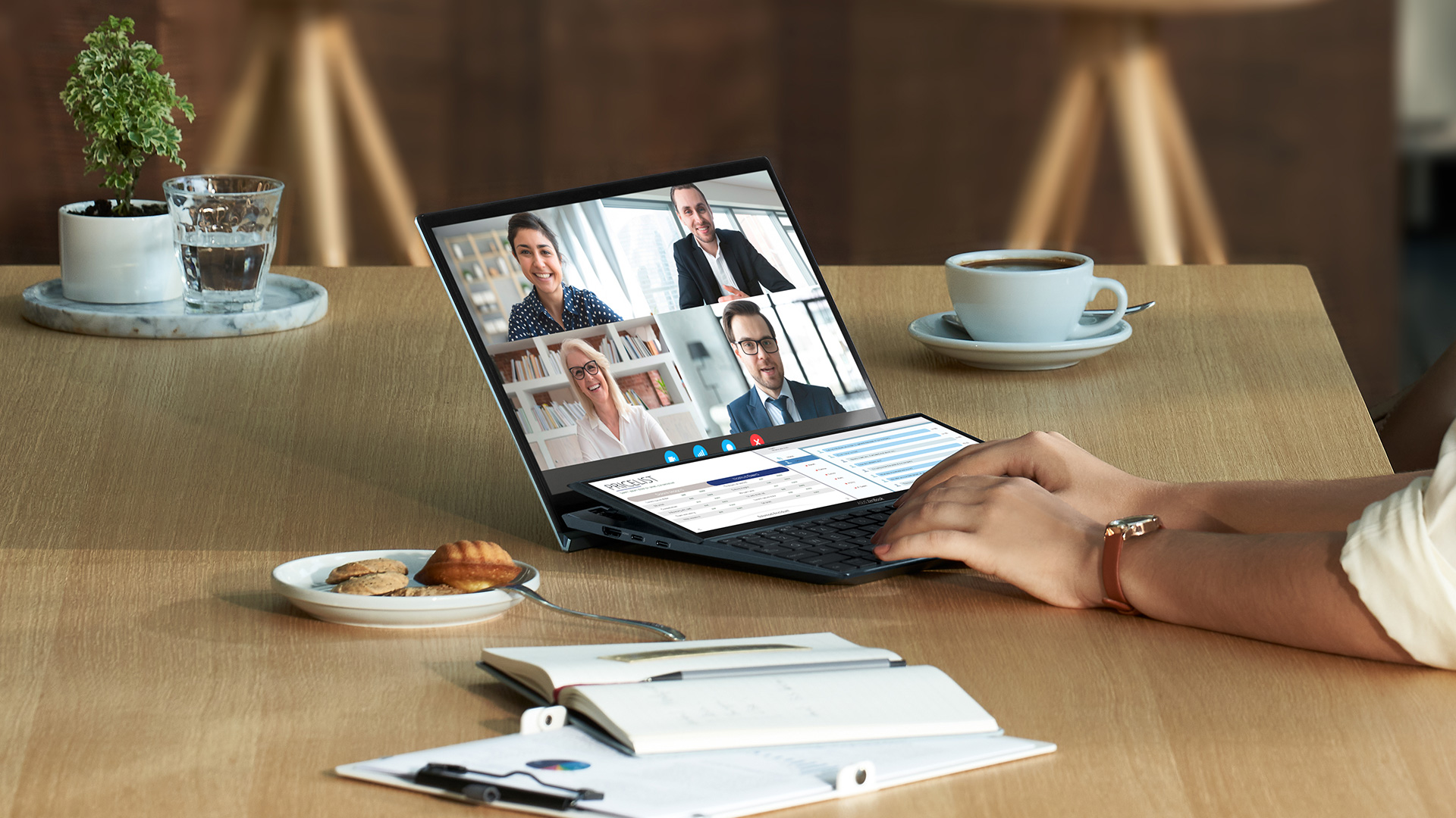 Concurs la 10 ani de la primul ASUS ZenBook: laptopul viitorului este ...