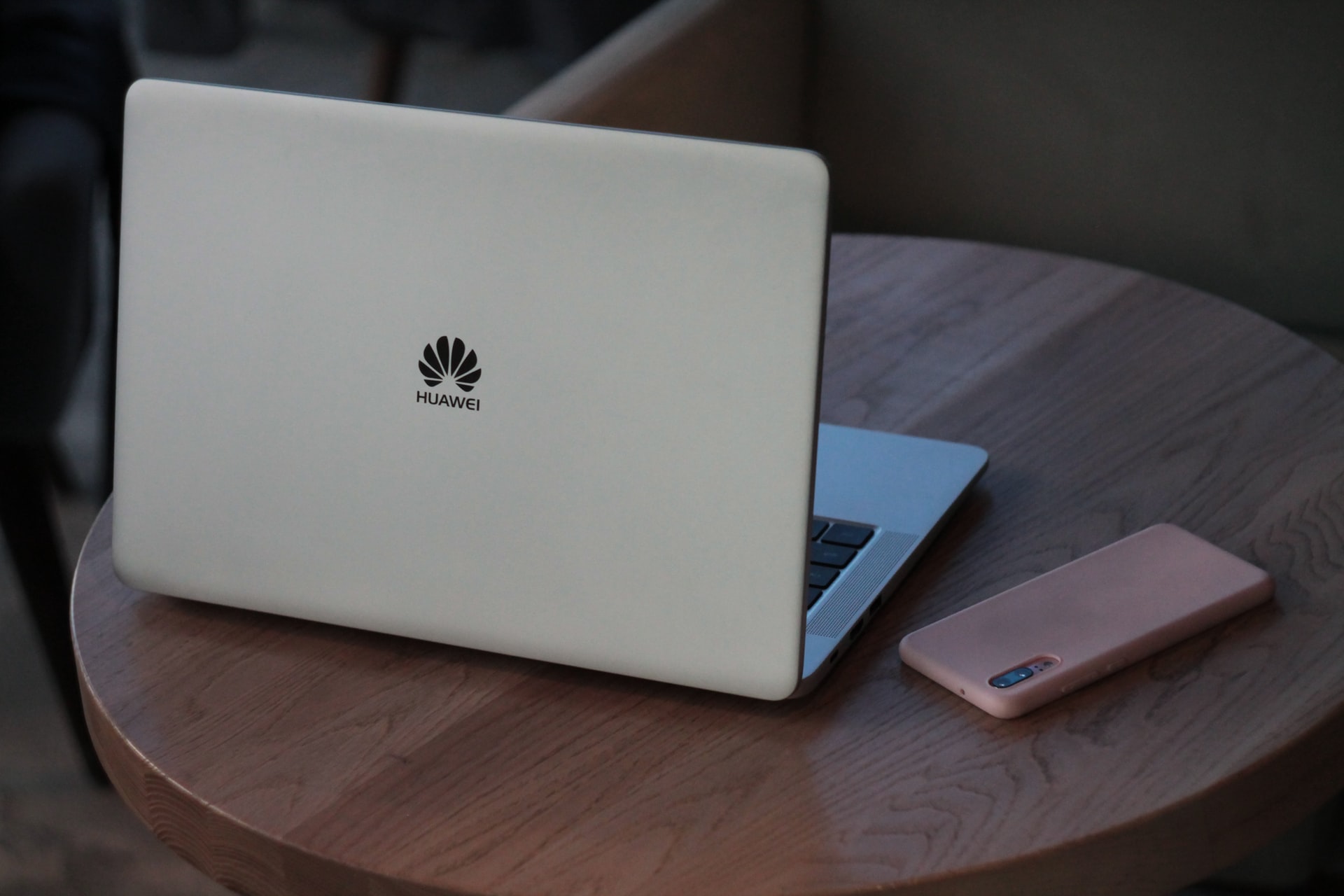 Cât de bun este, de fapt, laptopul Huawei MateBook 16?