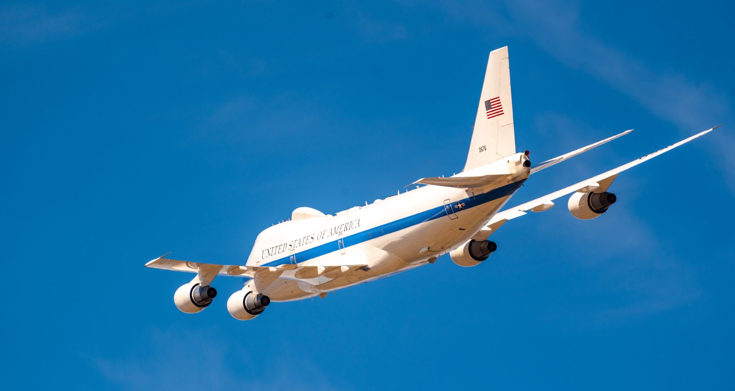 „Avionul Apocalipsei” al armatei SUA, rezistent la bombe nucleare, a ...