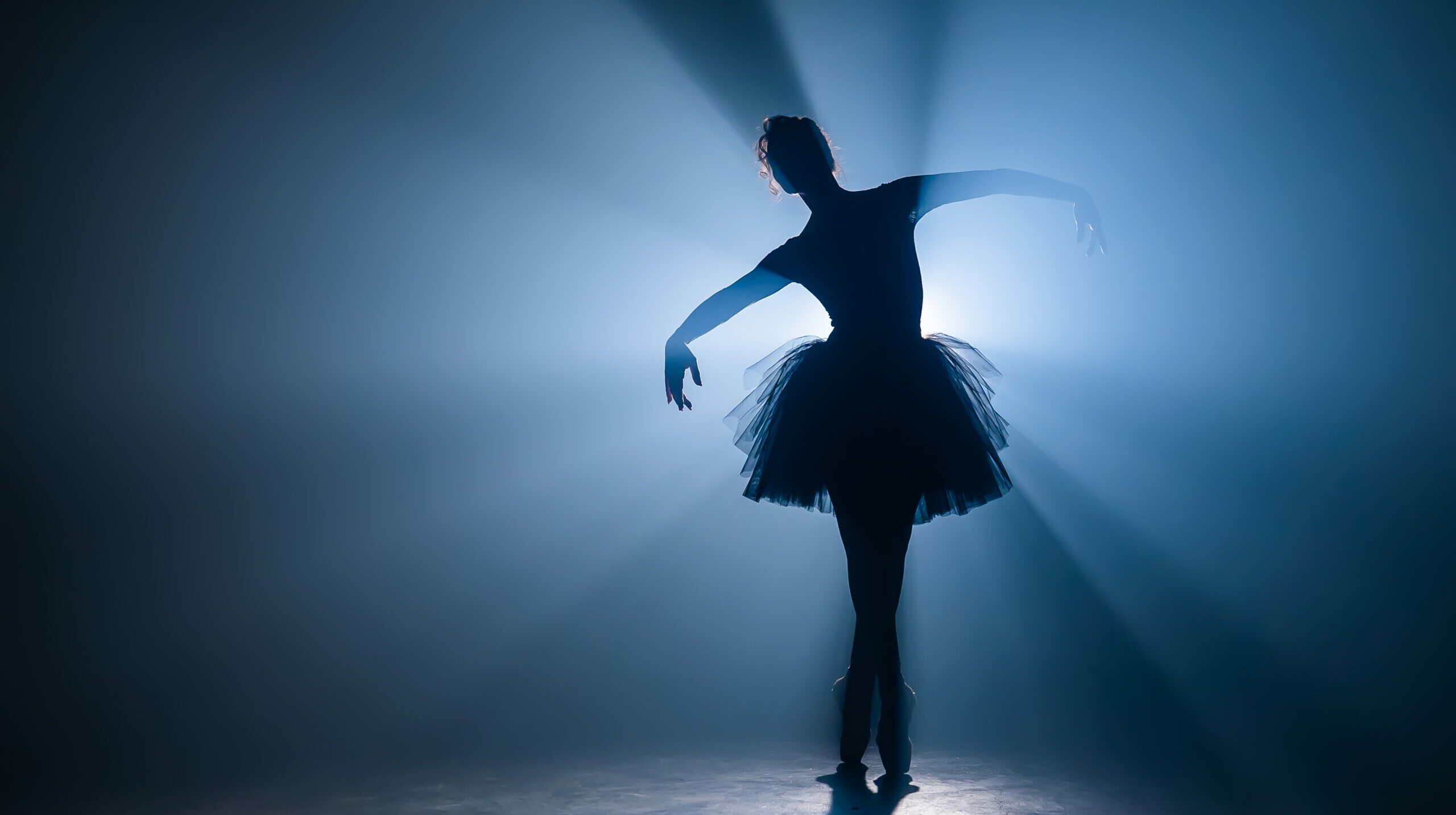 Balerini refugiați din Ucraina au debutat pe scena Operei Naționale din ...