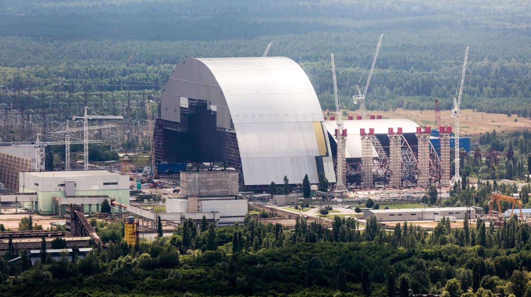 Ce s-ar întâmpla dacă Rusia ar bombarda centrala de la Cernobîl?