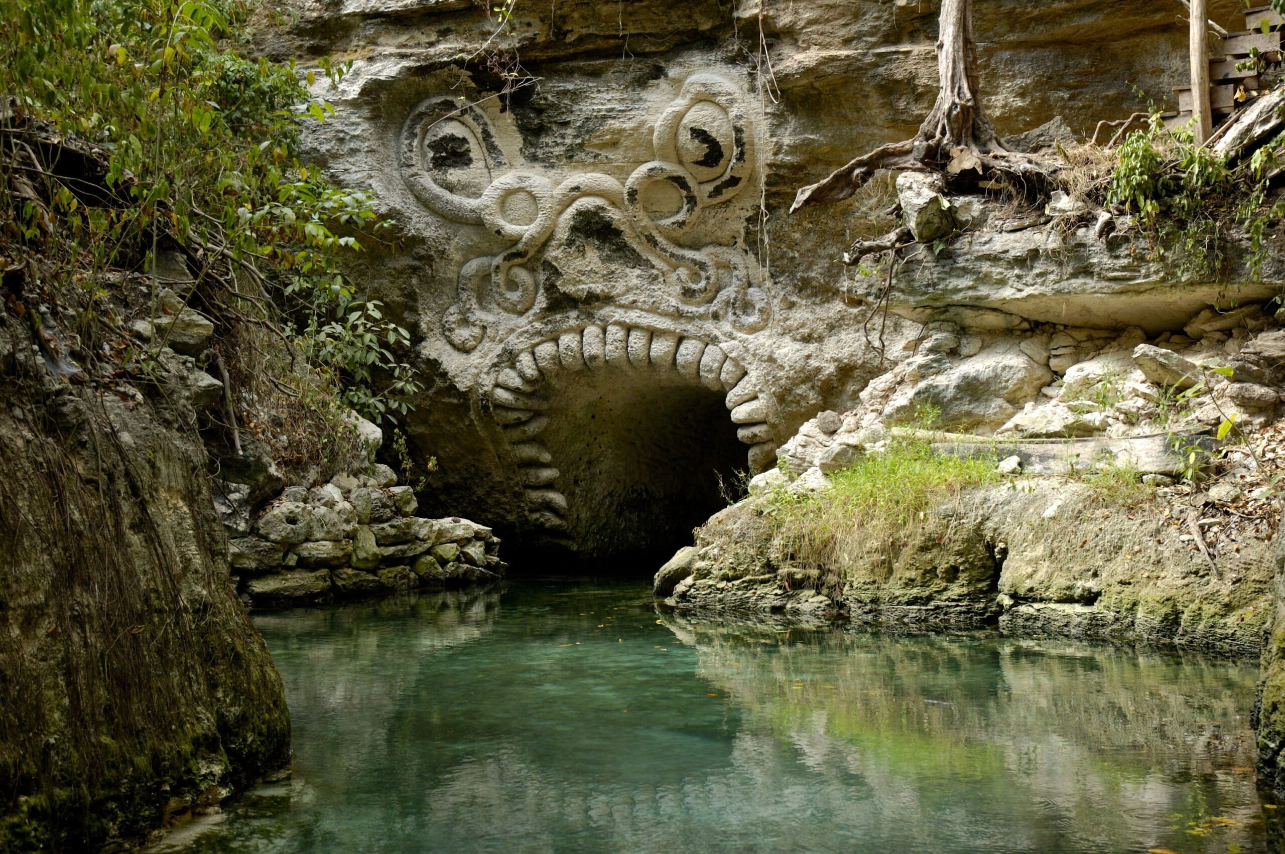 Balankanche, peștera sacră a mayașilor sau poarta către un tărâm al zeilor