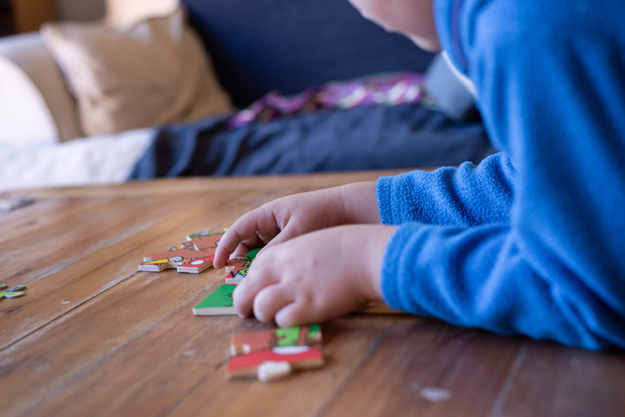 Câți dintre copiii din România primesc cadouri de la părinți de Ziua ...