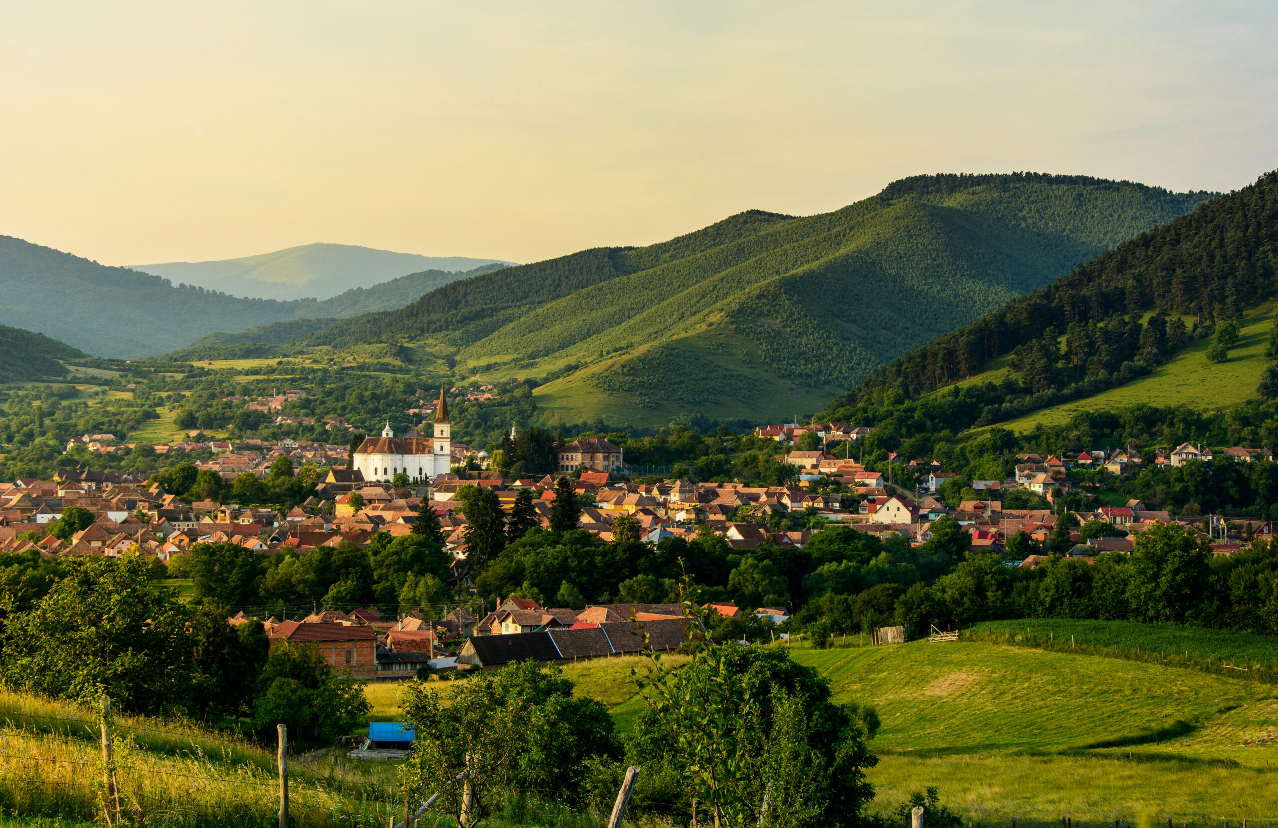 Șase sate din România s-au înscris în competiția Best Tourism Villages
