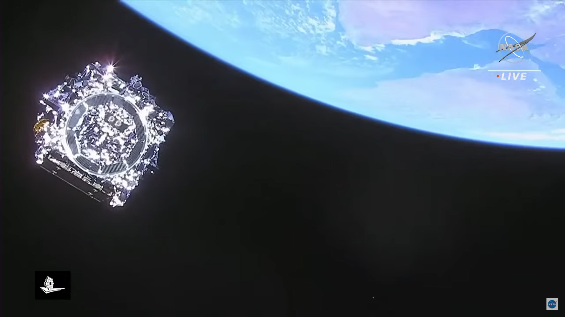 Telescopul Webb a descoperit cele mai vechi patru galaxii observate ...