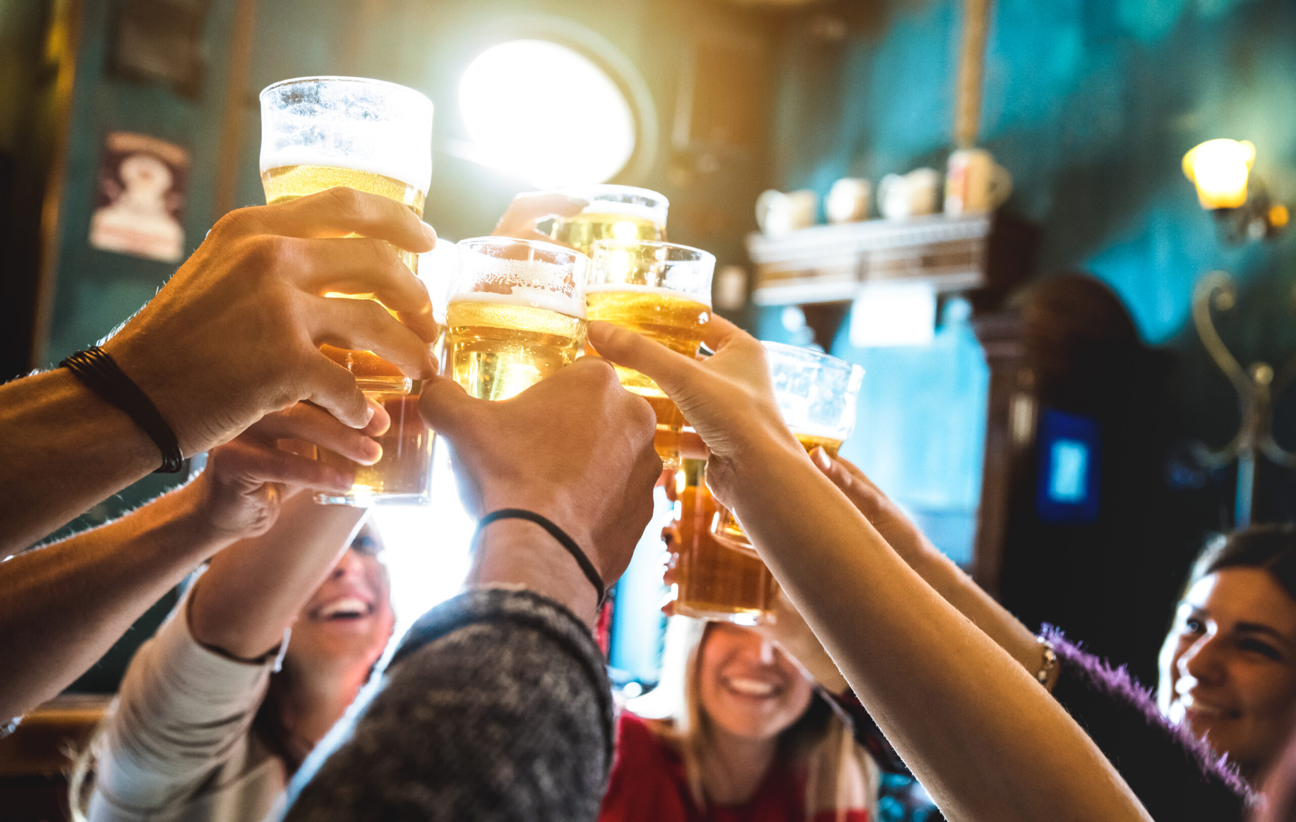Vânzarea de alcool, interzisă pe stadioanele de la Cupa Mondială din Qatar