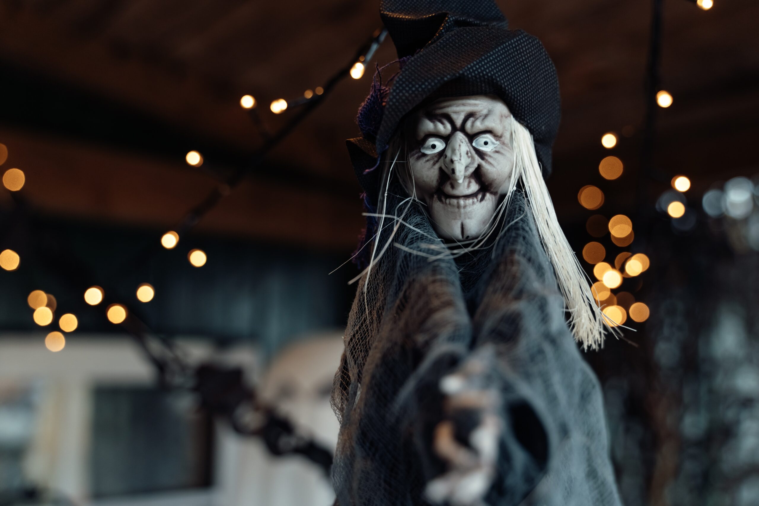 Baba Yaga, cel mai inteligent și complex personaj feminin din povești