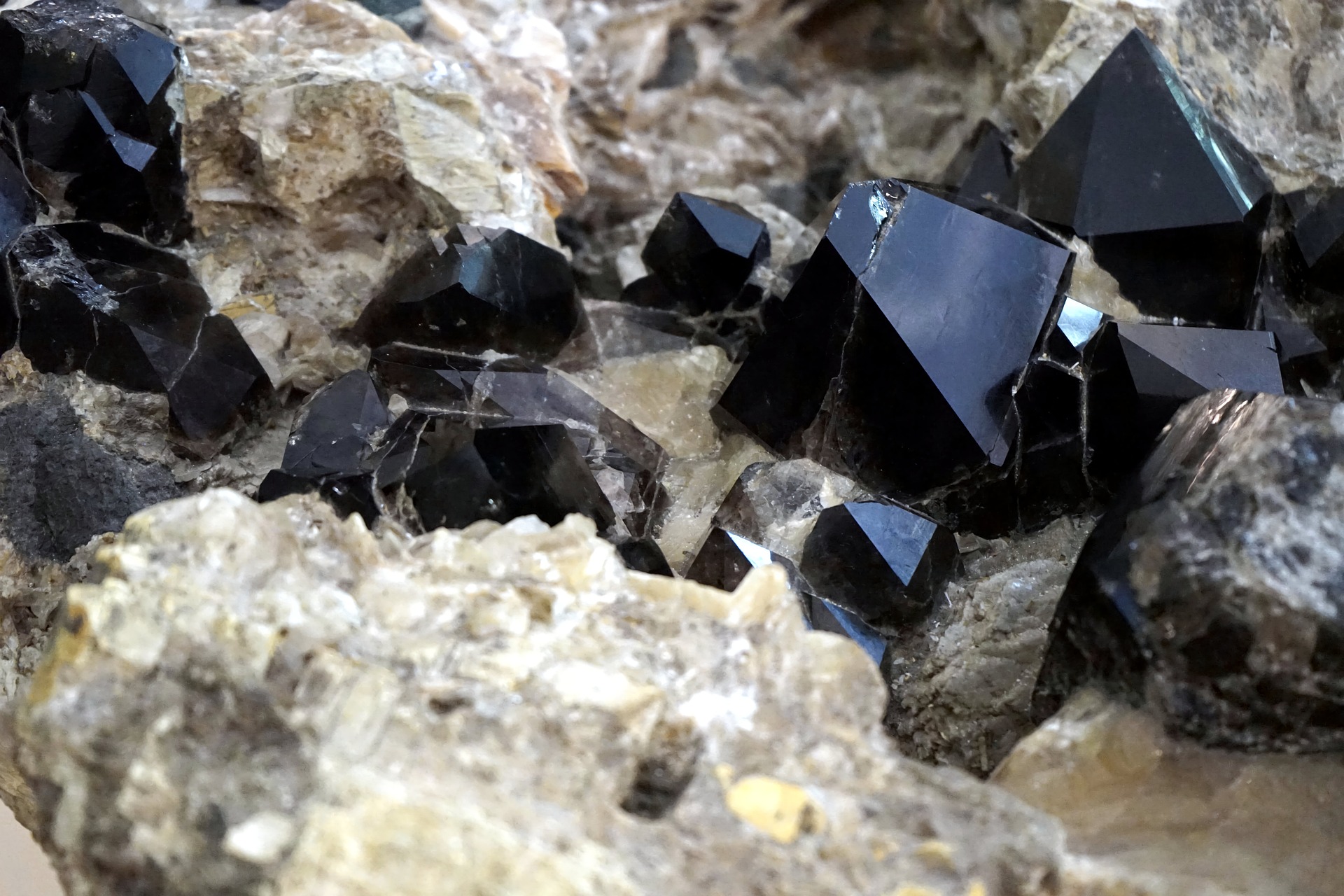 Diamantele, adevărate capsule ale timpului, păstrează indicii din ...