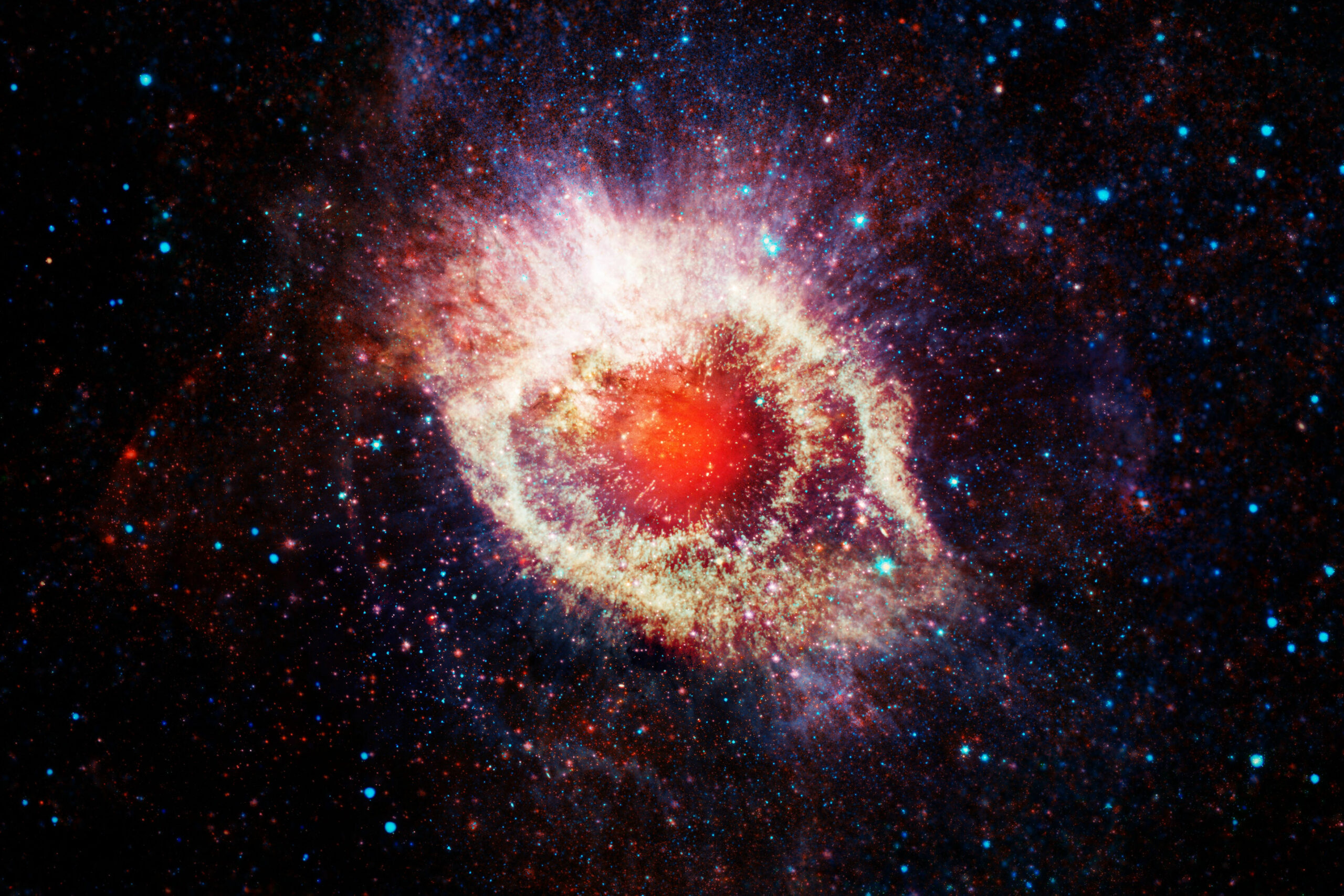 Astronomii au observat o supernovă într-o galaxie spirală îndepărtată