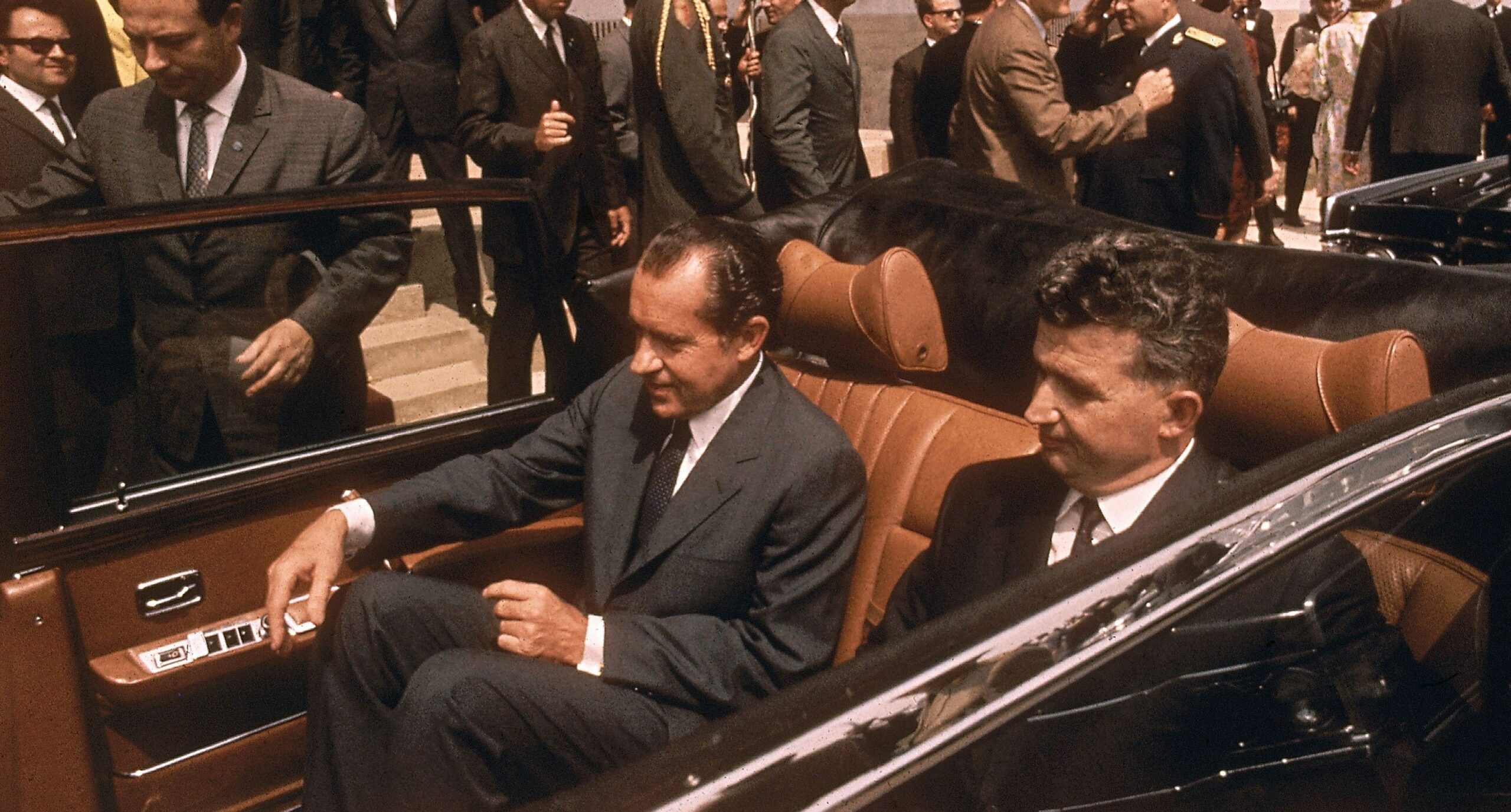 Jurnalistul și producătorul TV John Florescu, despre vizita istorică a ...